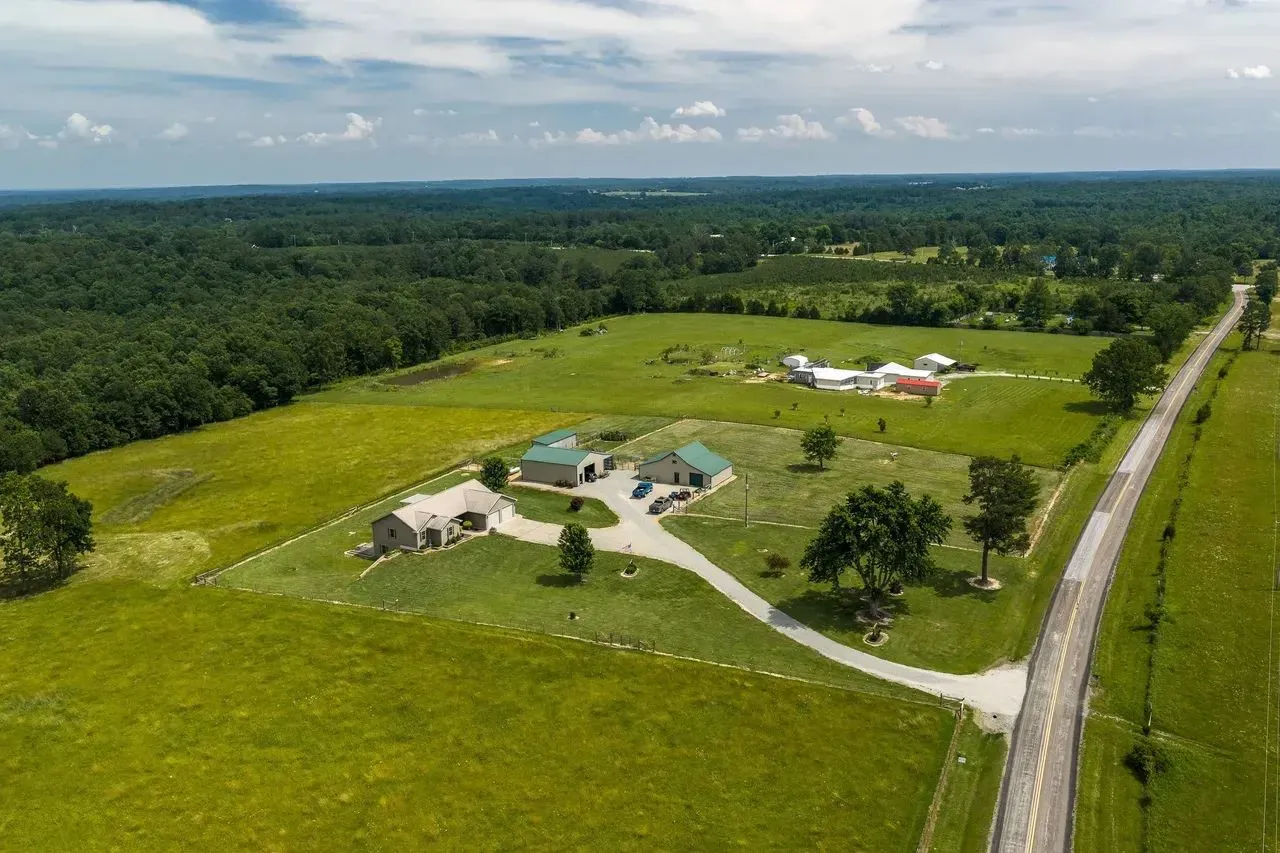 HH Mini-Farm And Home | LandHub
